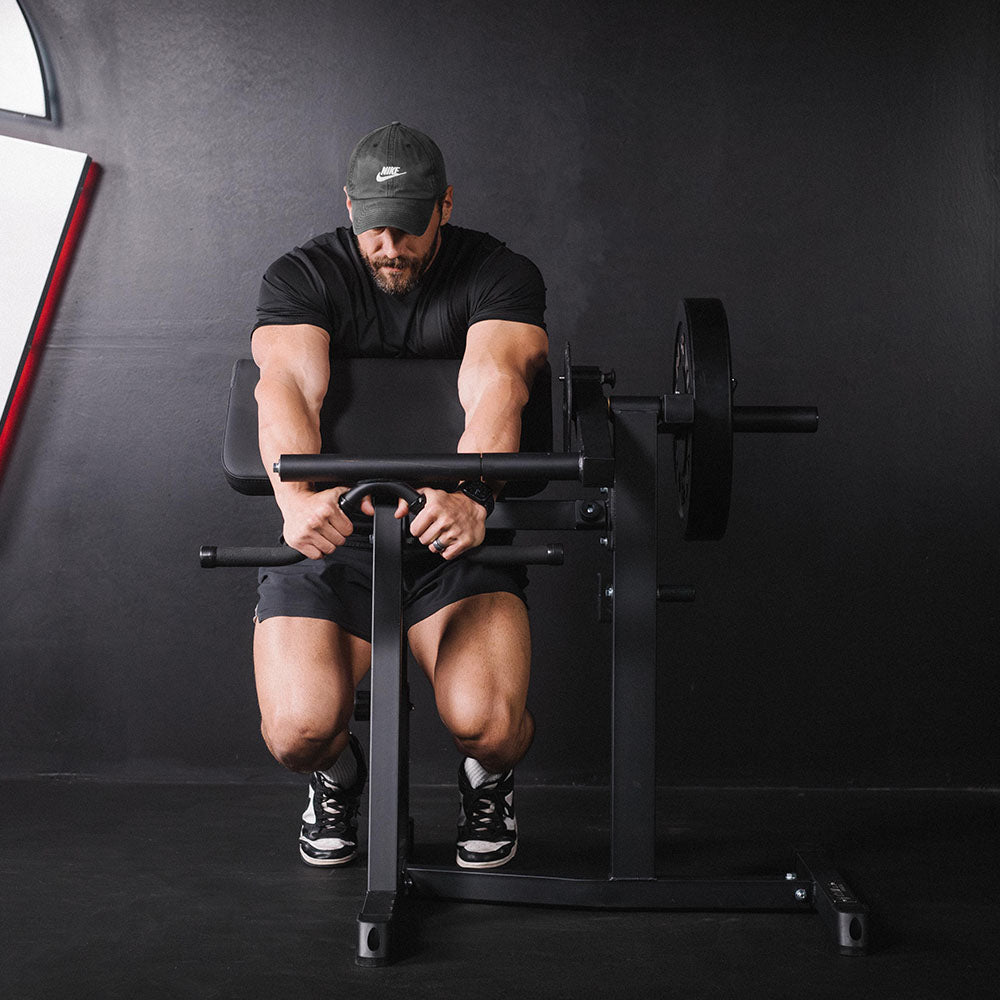 Plate-Loaded Bicep & Tricep Curl Machine | Titan Fitness