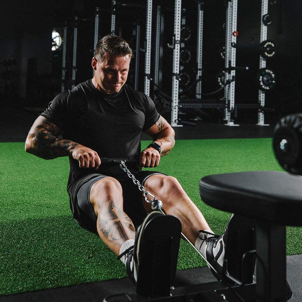 Plate Loaded Lat Pulldown & Low Row Machine | Titan Fitness