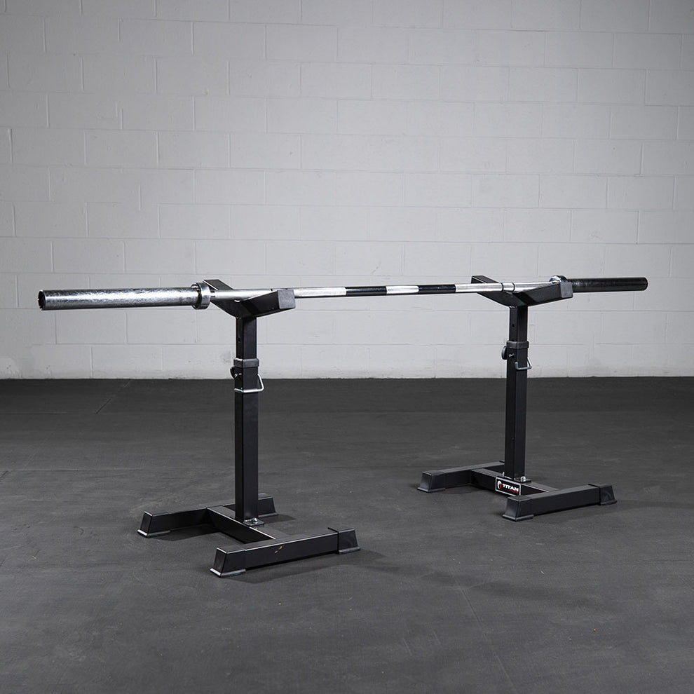 Independent Bench Press Spotter Stands – Titan Fitness
